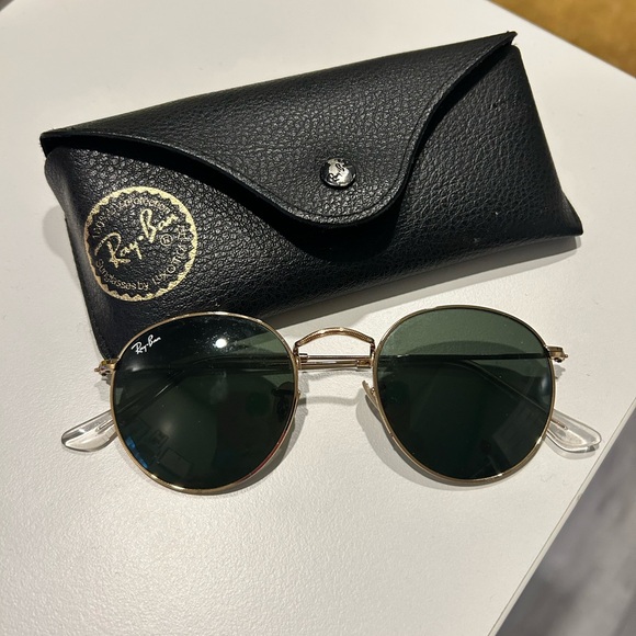 Ray-Ban | Accessories | Round Metal Ray Bans Arista Gold Frame | Poshmark